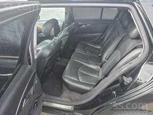 Melns Mercedes-Benz E 320 2003 Jelgava, ar dzinēja tilpumu 3.20 L un nobraukumu 406 tūkst. km par 2500 €, foto 7 vietnē AUTOMOTO.COM.LV