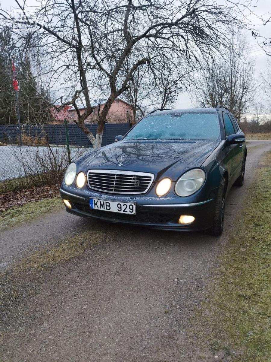 Black Mercedes-Benz E 320 2004 in Vilnius, with an engine capacity of 3.20 L and mileage of 348 thousand km for 999 €, photo 1 on AUTOMOTO.COM.LV