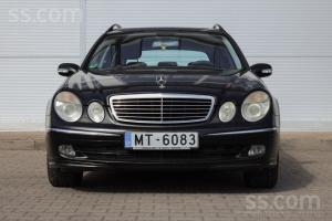 Black Mercedes-Benz E 320 2004 in Riga, with an engine capacity of 3.20 L and mileage of 0 thousand km for 2295 €, photo 3 on AUTOMOTO.COM.LV