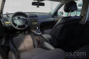 Black Mercedes-Benz E 320 2004 in Riga, with an engine capacity of 3.20 L and mileage of 0 thousand km for 2295 €, photo 11 on AUTOMOTO.COM.LV