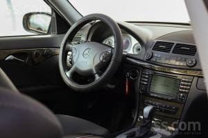 Black Mercedes-Benz E 320 2004 in Riga, with an engine capacity of 3.20 L and mileage of 0 thousand km for 2295 €, photo 20 on AUTOMOTO.COM.LV