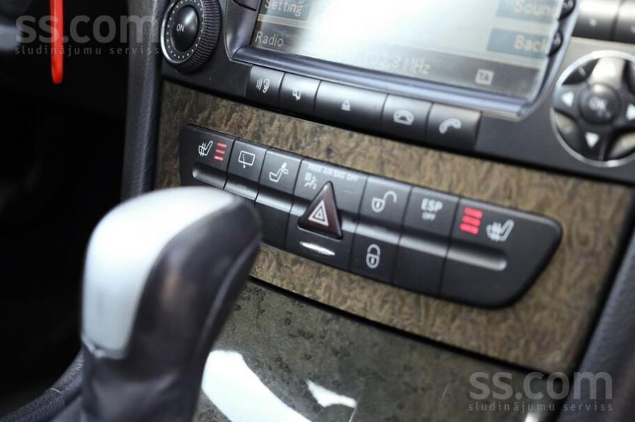Black Mercedes-Benz E 320 2004 in Riga, with an engine capacity of 3.20 L and mileage of 0 thousand km for 2295 €, photo 21 on AUTOMOTO.COM.LV