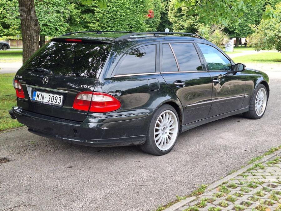 Melns Mercedes-Benz E 320 2004 Ventspils, ar dzinēja tilpumu 3.20 L un nobraukumu 591 tūkst. km par 990 €, foto 4 vietnē AUTOMOTO.COM.LV