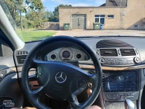 Black Mercedes-Benz E 320 2004 in Joniskis, with an engine capacity of 3.20 L and mileage of 330 thousand km for 1200 €, photo 6 on AUTOMOTO.COM.LV