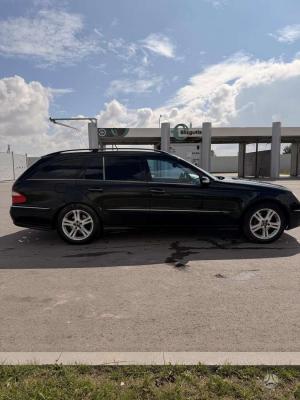Black Mercedes-Benz E 320 2004 in Pasvalys, with an engine capacity of 0.00 L and mileage of 469 thousand km for 1450 €, photo 5 on AUTOMOTO.COM.LV
