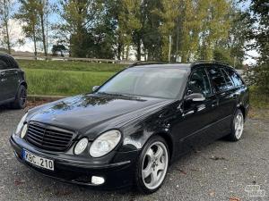 Черный Мерседес Е 320 2004 в Каунас, объемом двигателя 3.20 л и пробегом 0 тыс. км за 1700 €, фото 7 на AUTOMOTO.COM.LV