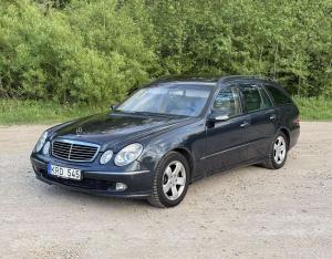 Black Mercedes-Benz E 320 2004 in Vilnius, with an engine capacity of 3.22 L and mileage of 279 thousand km for 1950 €, photo 3 on AUTOMOTO.COM.LV