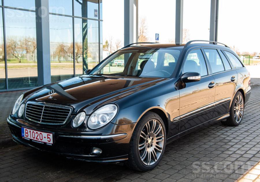 Melns Mercedes-Benz E 320 2005 Cēsis, ar dzinēja tilpumu 3.00 L un nobraukumu 296 tūkst. km par 3600 €, foto 2 vietnē AUTOMOTO.COM.LV