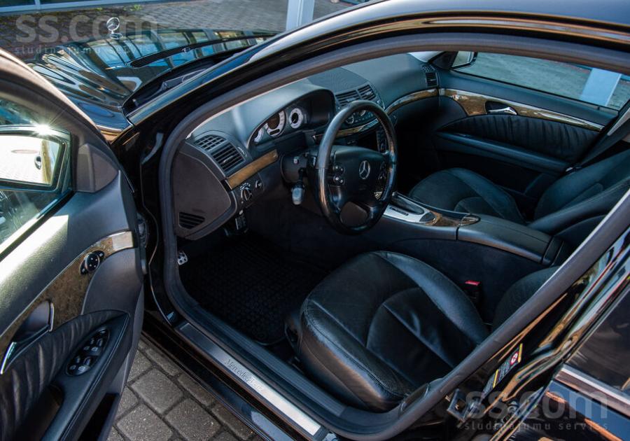 Melns Mercedes-Benz E 320 2005 Cēsis, ar dzinēja tilpumu 3.00 L un nobraukumu 296 tūkst. km par 3600 €, foto 10 vietnē AUTOMOTO.COM.LV