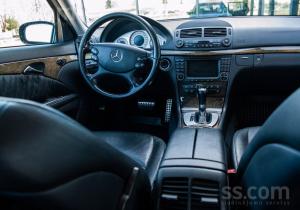 Melns Mercedes-Benz E 320 2005 Cēsis, ar dzinēja tilpumu 3.00 L un nobraukumu 296 tūkst. km par 3600 €, foto 22 vietnē AUTOMOTO.COM.LV