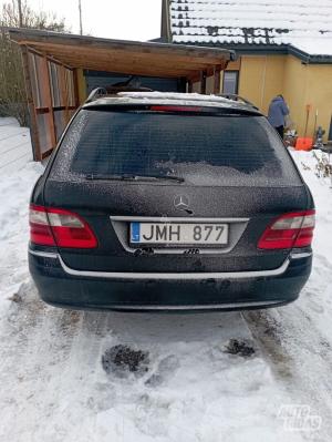 Melns Mercedes-Benz E 320 2005 Pagėgiai, ar dzinēja tilpumu 3.20 L un nobraukumu 391 tūkst. km par 2800 €, foto 7 vietnē AUTOMOTO.COM.LV