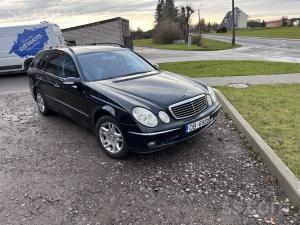 Черный Мерседес Е 320 2005 в Цесис, объемом двигателя 3.20 л и пробегом 238 тыс. км за 3500 €, фото  на AUTOMOTO.COM.LV