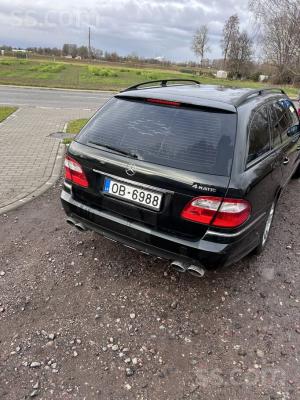 Черный Мерседес Е 320 2005 в Цесис, объемом двигателя 3.20 л и пробегом 238 тыс. км за 3500 €, фото 3 на AUTOMOTO.COM.LV