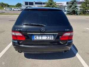 Черный Мерседес Е 320 2005 в Паневежис, объемом двигателя 2.99 л и пробегом 280 тыс. км за 2200 €, фото 5 на AUTOMOTO.COM.LV