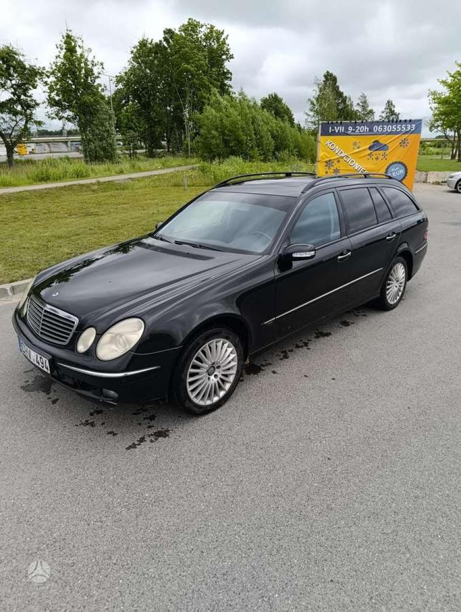 Черный Мерседес Е 320 2005 в Клайпеда, объемом двигателя 2.99 л и пробегом 452 тыс. км за 2000 €, фото 4 на AUTOMOTO.COM.LV