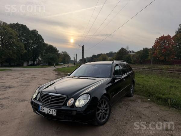Melns Mercedes-Benz E 320 2005 Rīga, ar dzinēja tilpumu 3.20 L un nobraukumu 393 tūkst. km par 2850 €, foto 1 vietnē AUTOMOTO.COM.LV