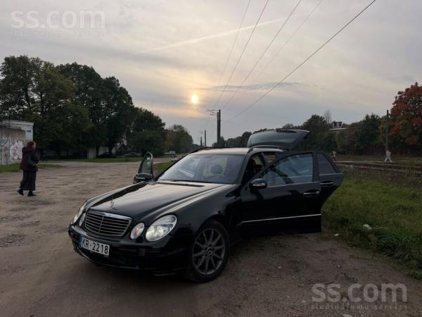 Melns Mercedes-Benz E 320 2005 Rīga, ar dzinēja tilpumu 3.20 L un nobraukumu 393 tūkst. km par 2850 €, foto 4 vietnē AUTOMOTO.COM.LV