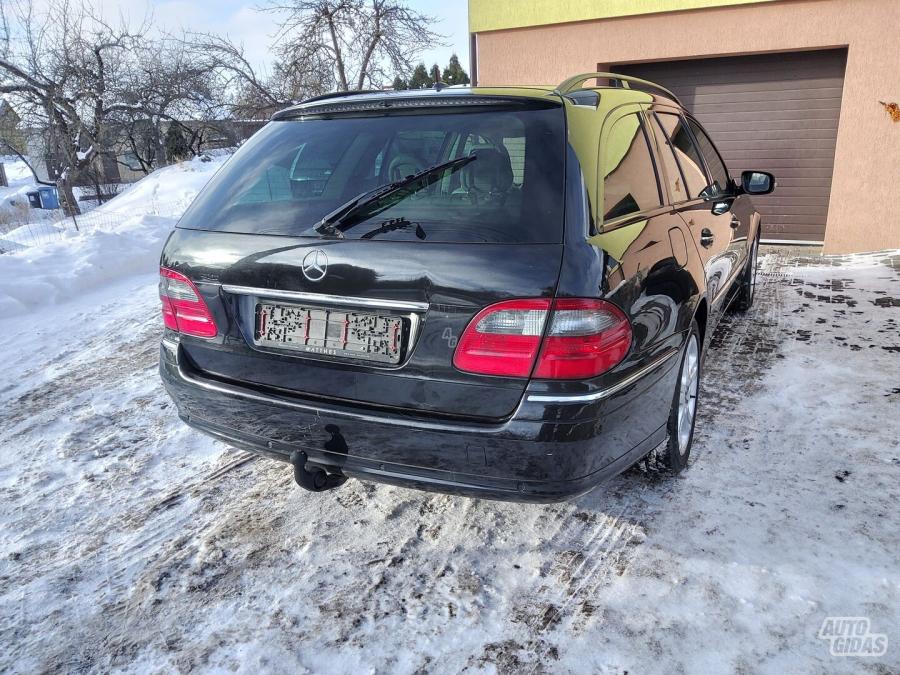 Melns Mercedes-Benz E 320 2006 Viļņa, ar dzinēja tilpumu 3.00 L un nobraukumu 250 tūkst. km par 3900 €, foto 8 vietnē AUTOMOTO.COM.LV