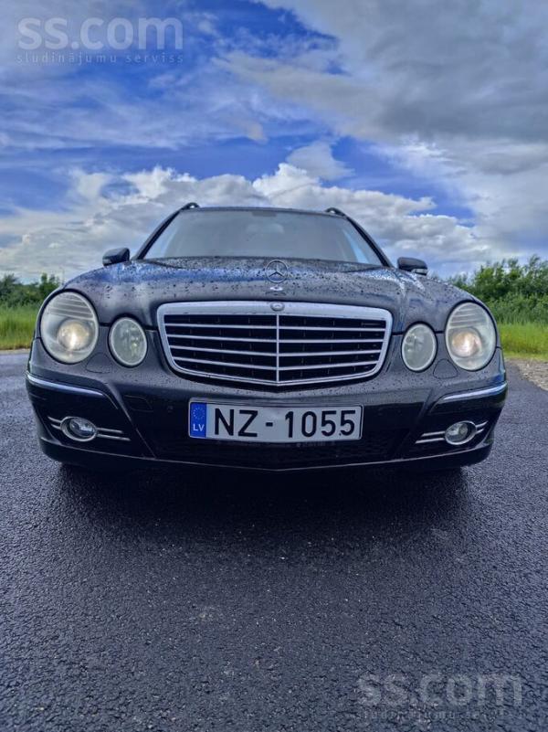 Черный Мерседес Е 320 2006 в Елгава, объемом двигателя 3.00 л и пробегом 399 тыс. км за 4250 €, фото 5 на AUTOMOTO.COM.LV