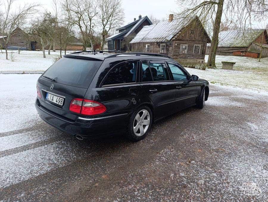 Black Mercedes-Benz E 320 2007 in Vilnius, with an engine capacity of 3.00 L and mileage of 357 thousand km for 2850 €, photo 4 on AUTOMOTO.COM.LV