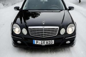Melns Mercedes-Benz E 320 2007 Mažeikiai, ar dzinēja tilpumu 2.99 L un nobraukumu 331 tūkst. km par 5000 €, foto 2 vietnē AUTOMOTO.COM.LV