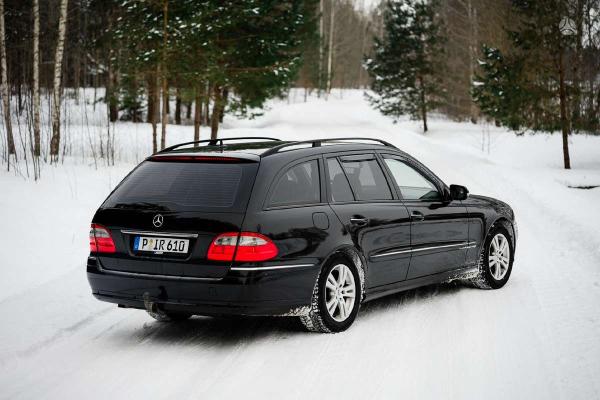 Melns Mercedes-Benz E 320 2007 Mažeikiai, ar dzinēja tilpumu 2.99 L un nobraukumu 331 tūkst. km par 5000 €, foto 3 vietnē AUTOMOTO.COM.LV