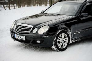 Melns Mercedes-Benz E 320 2007 Mažeikiai, ar dzinēja tilpumu 2.99 L un nobraukumu 331 tūkst. km par 5000 €, foto 9 vietnē AUTOMOTO.COM.LV
