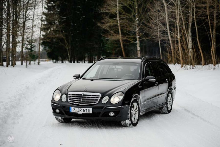 Melns Mercedes-Benz E 320 2007 Mažeikiai, ar dzinēja tilpumu 2.99 L un nobraukumu 331 tūkst. km par 5000 €, foto 12 vietnē AUTOMOTO.COM.LV