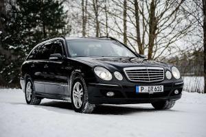 Melns Mercedes-Benz E 320 2007 Mažeikiai, ar dzinēja tilpumu 2.99 L un nobraukumu 331 tūkst. km par 5000 €, foto 25 vietnē AUTOMOTO.COM.LV