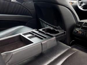 Black Mercedes-Benz E 320 2007 in Riga, with an engine capacity of 3.20 L and mileage of 381 thousand km for 3700 €, photo 10 on AUTOMOTO.COM.LV