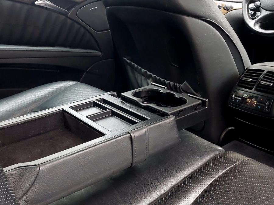 Black Mercedes-Benz E 320 2007 in Riga, with an engine capacity of 3.20 L and mileage of 381 thousand km for 3700 €, photo 10 on AUTOMOTO.COM.LV