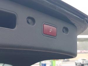 Black Mercedes-Benz E 320 2007 in Riga, with an engine capacity of 3.20 L and mileage of 381 thousand km for 3700 €, photo 20 on AUTOMOTO.COM.LV