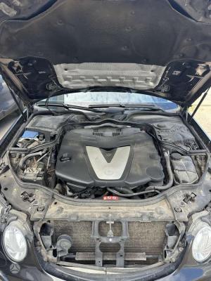 Black Mercedes-Benz E 320 2007 in Vilnius, with an engine capacity of 3.20 L and mileage of 365 thousand km for 2400 €, photo 3 on AUTOMOTO.COM.LV