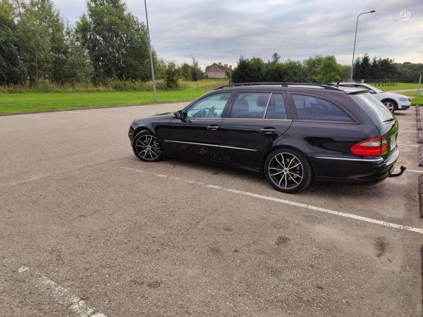 Черный Мерседес Е 320 2007 в Шальчининкай, объемом двигателя 2.99 л и пробегом 366 тыс. км за 5100 €, фото 6 на AUTOMOTO.COM.LV