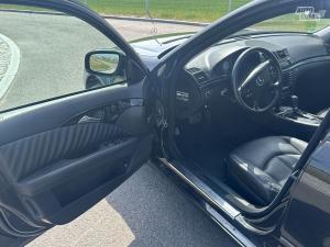 Melns Mercedes-Benz E 320 2008 Marijampole, ar dzinēja tilpumu 3.00 L un nobraukumu 335 tūkst. km par 3999 €, foto 10 vietnē AUTOMOTO.COM.LV