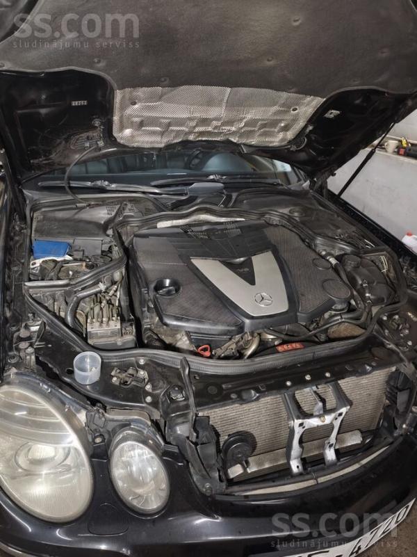 Melns Mercedes-Benz E 320 2008 Rīga, ar dzinēja tilpumu 3.00 L un nobraukumu 295 tūkst. km par 6000 €, foto 3 vietnē AUTOMOTO.COM.LV
