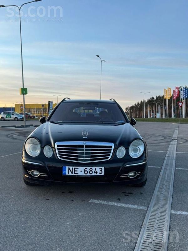 Black Mercedes-Benz E 320 2008 in Liepaja, with an engine capacity of 3.00 L and mileage of 245 thousand km for 5100 €, photo 1 on AUTOMOTO.COM.LV
