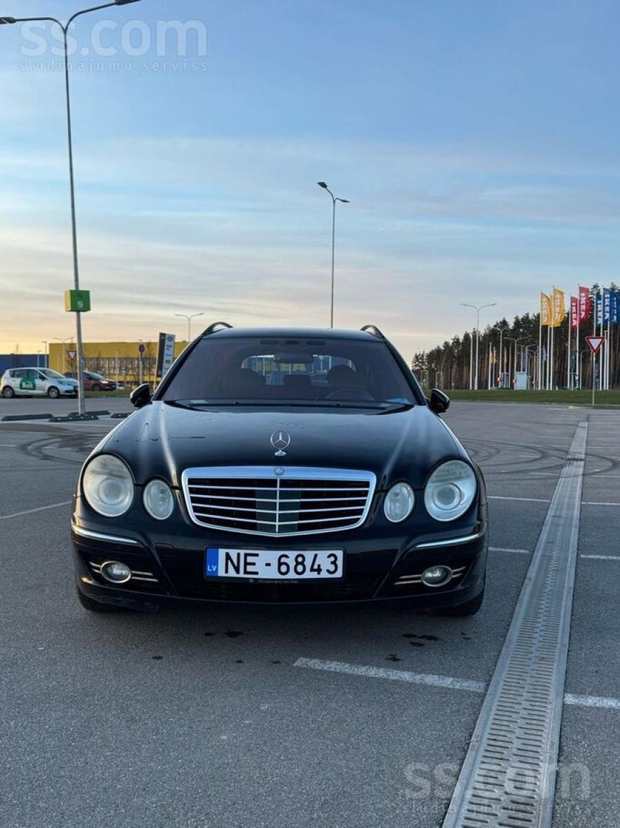 Melns Mercedes-Benz E 320 2008 Liepāja, ar dzinēja tilpumu 3.00 L un nobraukumu 245 tūkst. km par 5100 €, foto 1 vietnē AUTOMOTO.COM.LV