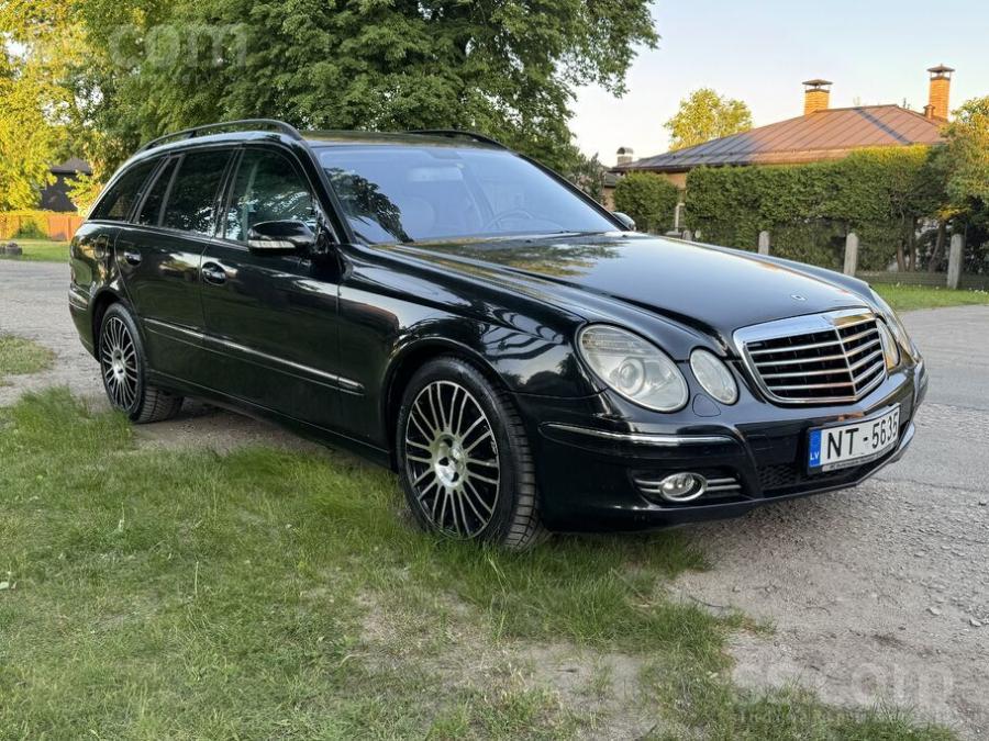Black Mercedes-Benz E 320 2009 in Riga, with an engine capacity of 3.00 L and mileage of 330 thousand km for 3000 €, photo 3 on AUTOMOTO.COM.LV