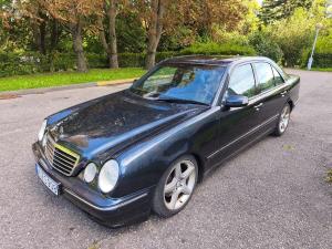 Blue Mercedes-Benz E 320 2000 in Kedainiai, with an engine capacity of 3.22 L and mileage of 279 thousand km for 4700 €, photo  on AUTOMOTO.COM.LV