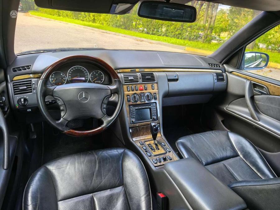 Blue Mercedes-Benz E 320 2000 in Kedainiai, with an engine capacity of 3.22 L and mileage of 279 thousand km for 4700 €, photo 14 on AUTOMOTO.COM.LV