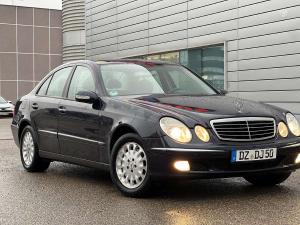 Blue Mercedes-Benz E 320 2002 in Vilnius, with an engine capacity of 3.22 L and mileage of 299 thousand km for 2450 €, photo 2 on AUTOMOTO.COM.LV