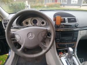 Zils Mercedes-Benz E 320 2002 Alūksne, ar dzinēja tilpumu 3.20 L un nobraukumu 334 tūkst. km par 1300 €, foto 10 vietnē AUTOMOTO.COM.LV
