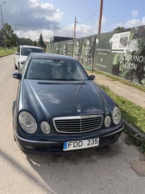 Blue Mercedes-Benz E 320 2004 in Kaunas, with an engine capacity of 3.22 L and mileage of 475 thousand km for 1250 €, photo  on AUTOMOTO.COM.LV