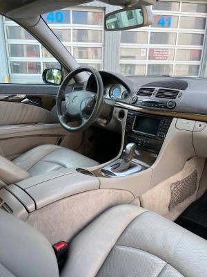 Синий Мерседес Е 320 2005 в Рига, объемом двигателя 3.20 л и пробегом 347 тыс. км за 2900 €, фото 7 на AUTOMOTO.COM.LV