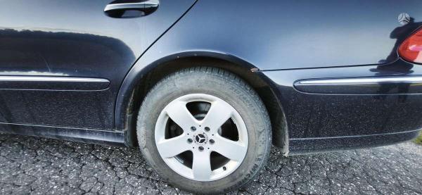 Zils Mercedes-Benz E 320 2003 Rokiškis, ar dzinēja tilpumu 3.22 L un nobraukumu 459 tūkst. km par 1499 €, foto 6 vietnē AUTOMOTO.COM.LV