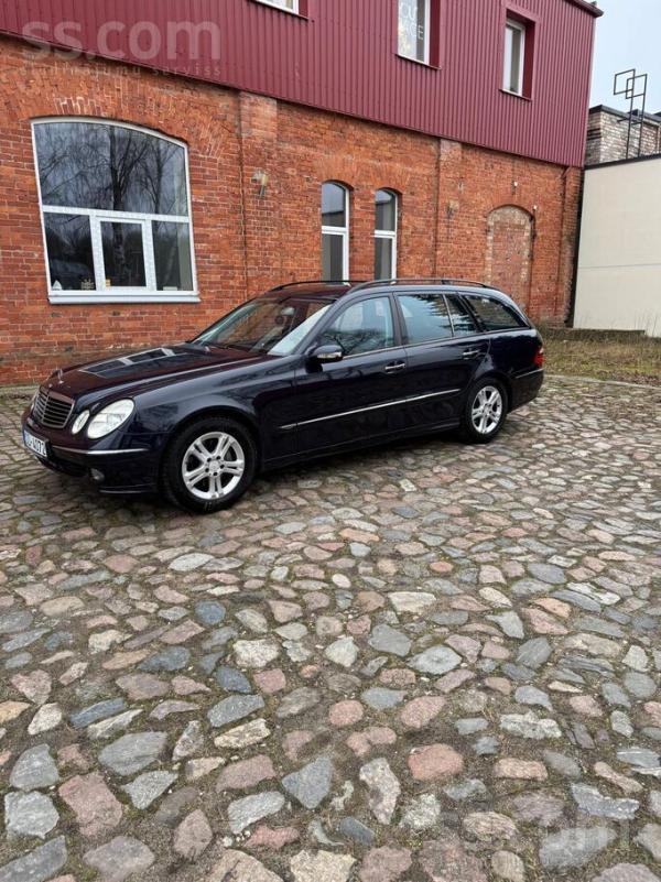 Zils Mercedes-Benz E 320 2004 Liepāja, ar dzinēja tilpumu 3.20 L un nobraukumu 340 tūkst. km par 2600 €, foto 2 vietnē AUTOMOTO.COM.LV