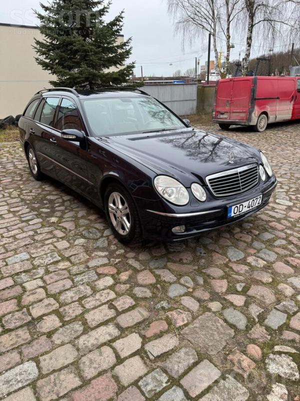 Zils Mercedes-Benz E 320 2004 Liepāja, ar dzinēja tilpumu 3.20 L un nobraukumu 340 tūkst. km par 2600 €, foto 5 vietnē AUTOMOTO.COM.LV