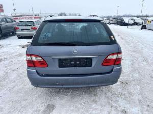 Zils Mercedes-Benz E 320 2004 Marijampole, ar dzinēja tilpumu 3.22 L un nobraukumu 320 tūkst. km par 2100 €, foto 4 vietnē AUTOMOTO.COM.LV