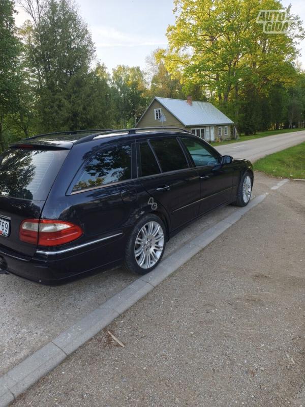 Blue Mercedes-Benz E 320 2004 in Sakiai, with an engine capacity of 3.20 L and mileage of 370 thousand km for 1999 €, photo 4 on AUTOMOTO.COM.LV